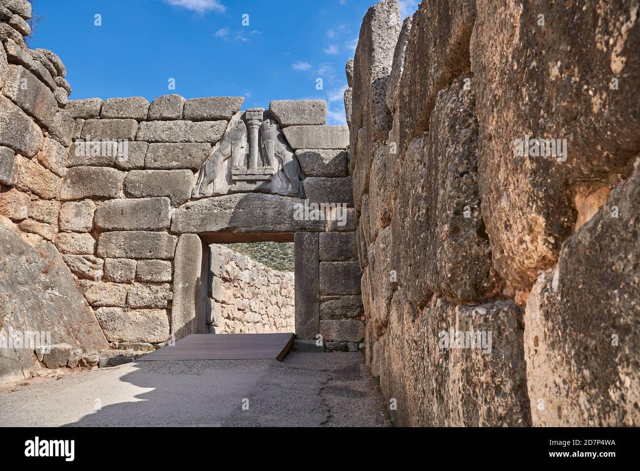 Mycenae Lion Gate & citadel walls built in 1350 B.C and its cyclopean ...