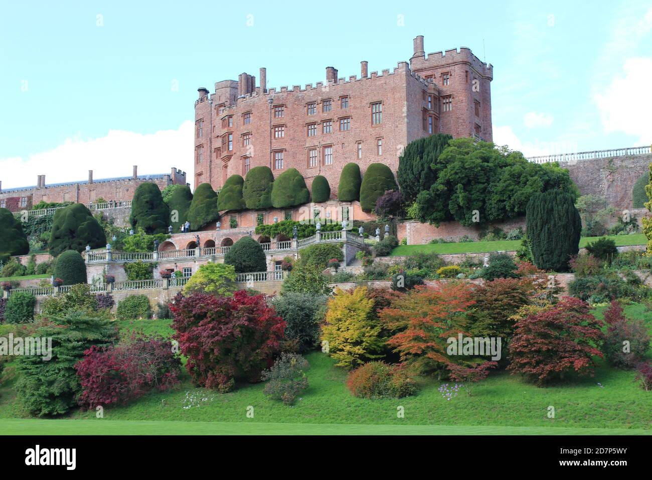 Powis castle grounds hi-res stock photography and images - Alamy