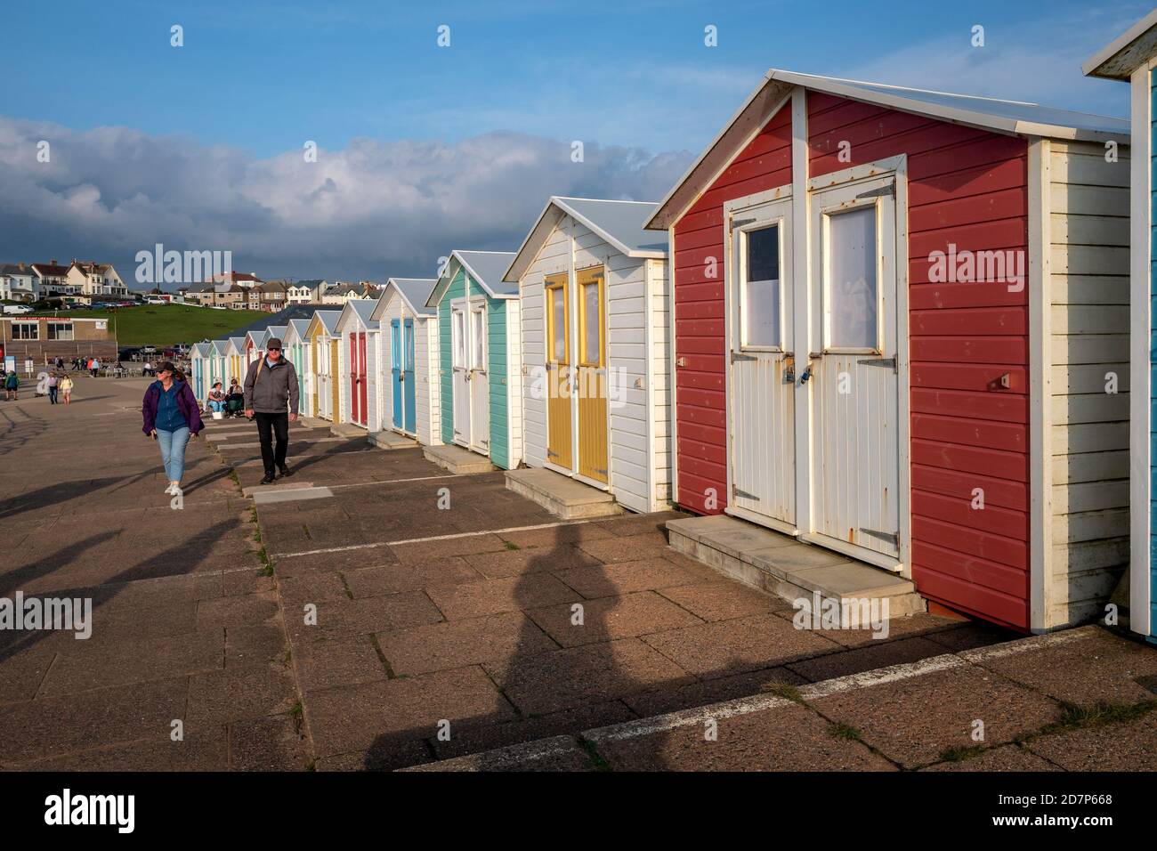 Beach huts at Bude, Cornwall Stock Photo - Alamy
