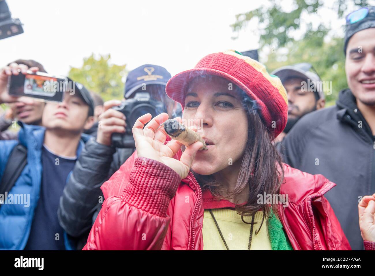 Big joint hi-res stock photography and images - Alamy