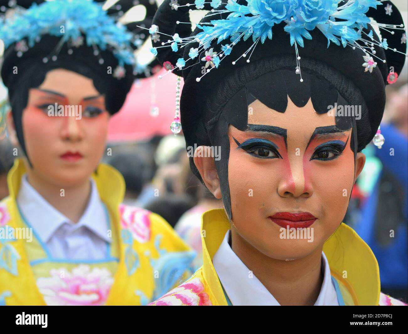 Thai actress thai traditional costume hi-res stock photography and ...