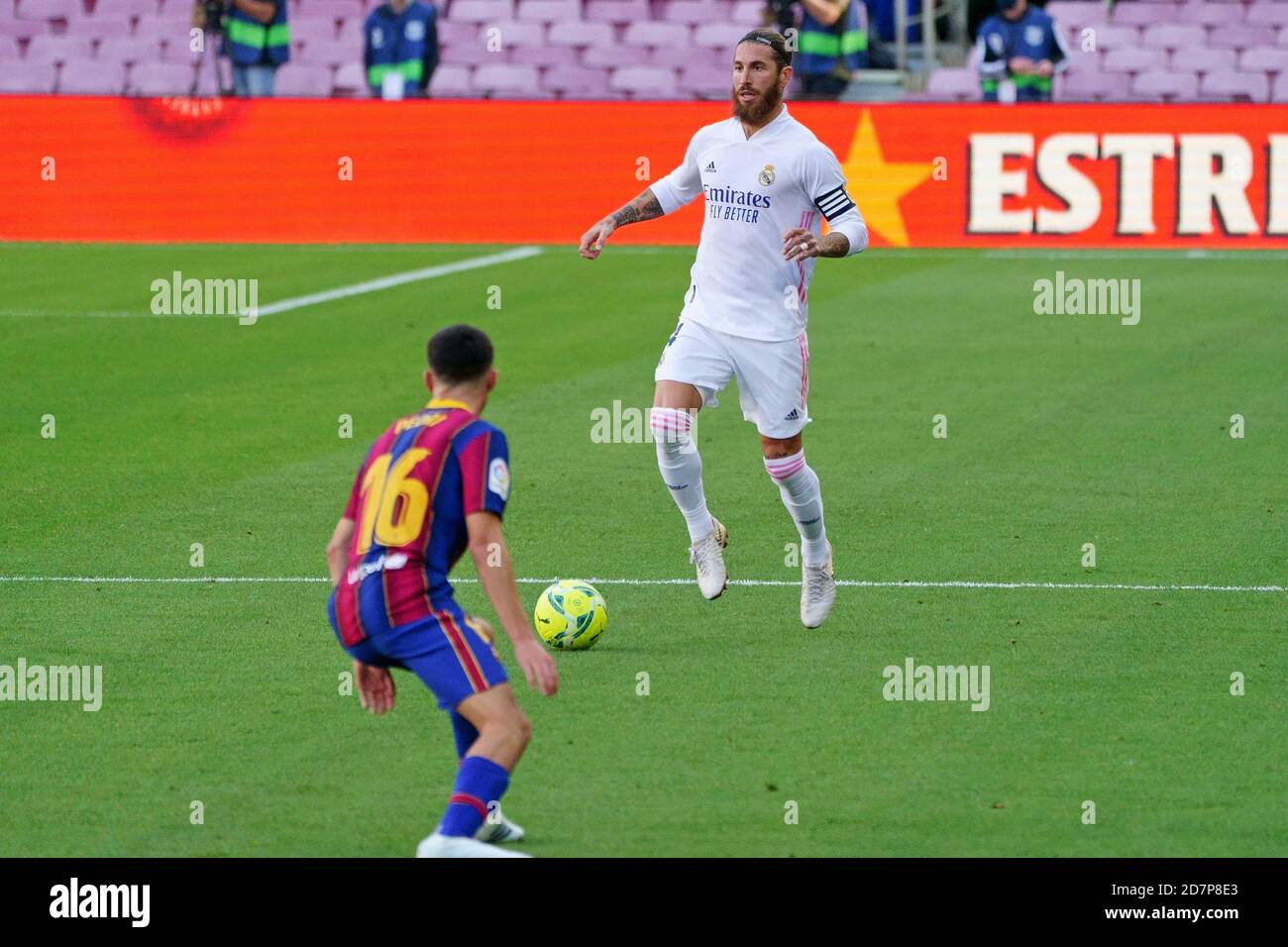 Real madrid versus barca hi-res stock photography and images - Alamy