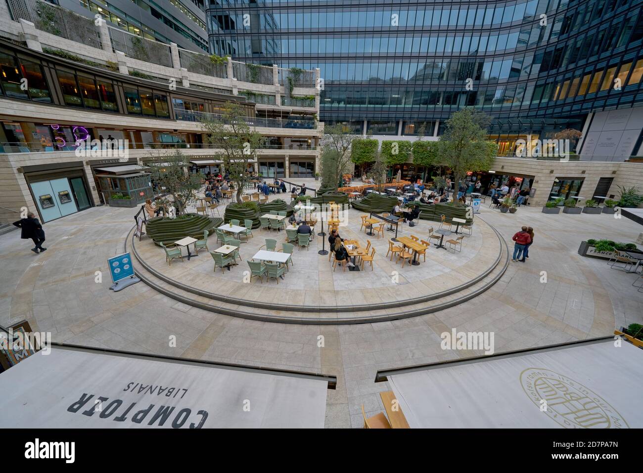 Broadgate circle city of londdon hi-res stock photography and images ...