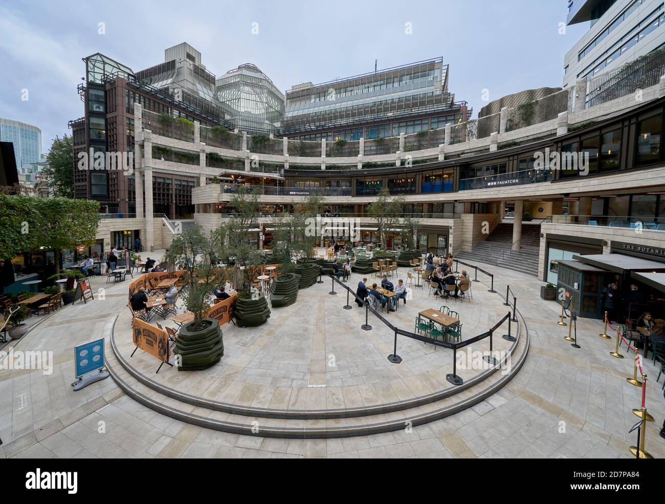 Broadgate circle city of londdon hi-res stock photography and images - Alamy