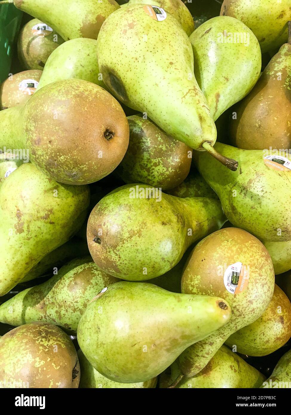 Poire pears hi-res stock photography and images - Alamy