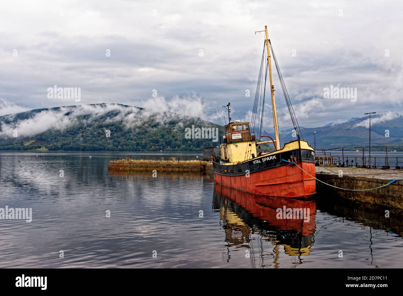 The Clyde puffer Vital Spark moored in Inveraray Harbour - Argyll ...