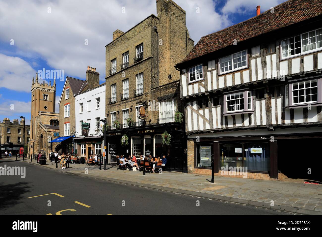 Summer view of Bridge Street, Cambridge City, Cambridgeshire, England ...
