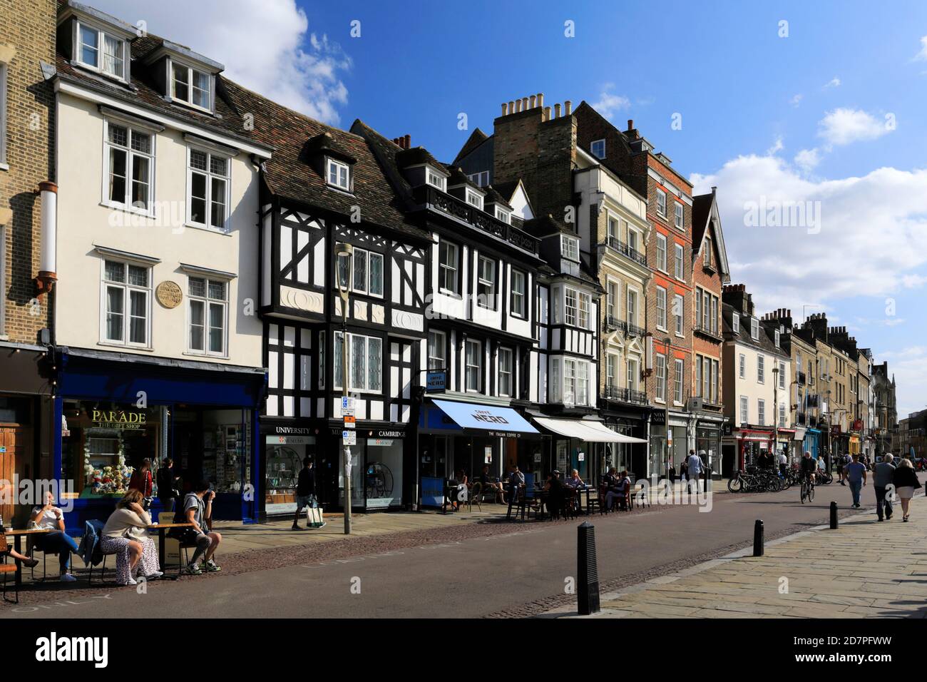 View along Kings Parade, Cambridge City, Cambridgeshire, England, UK ...