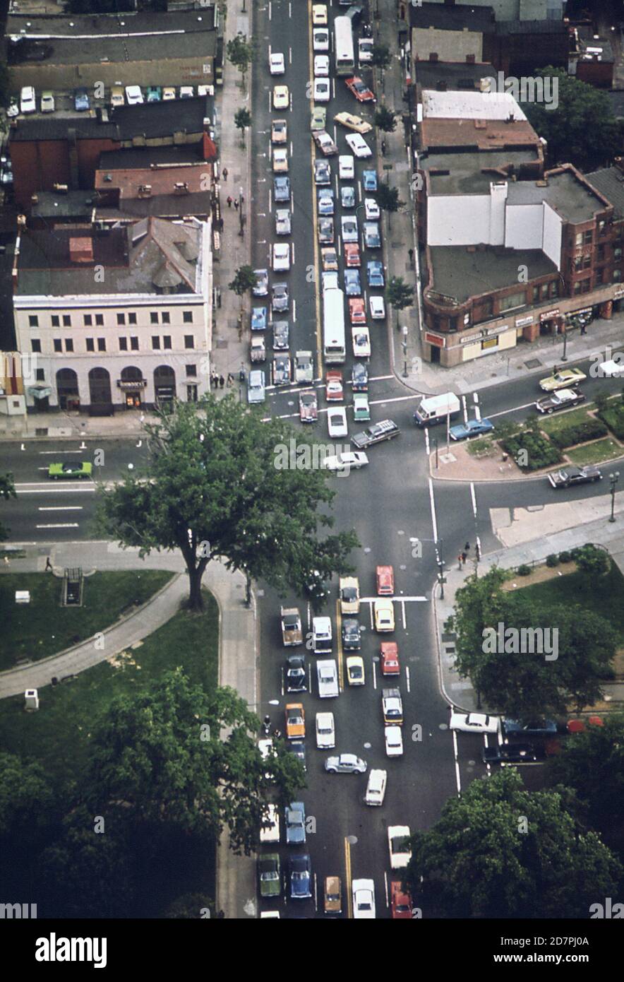 Rush-hour traffic (Washington D.C.) ca. 1973 Stock Photo - Alamy