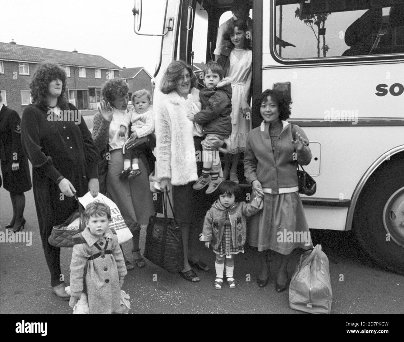 WIVES OF THE SURVIVORS OF THE SINKING OF HMS SHEFFIELD LEAVE PORTSMOUTH ...