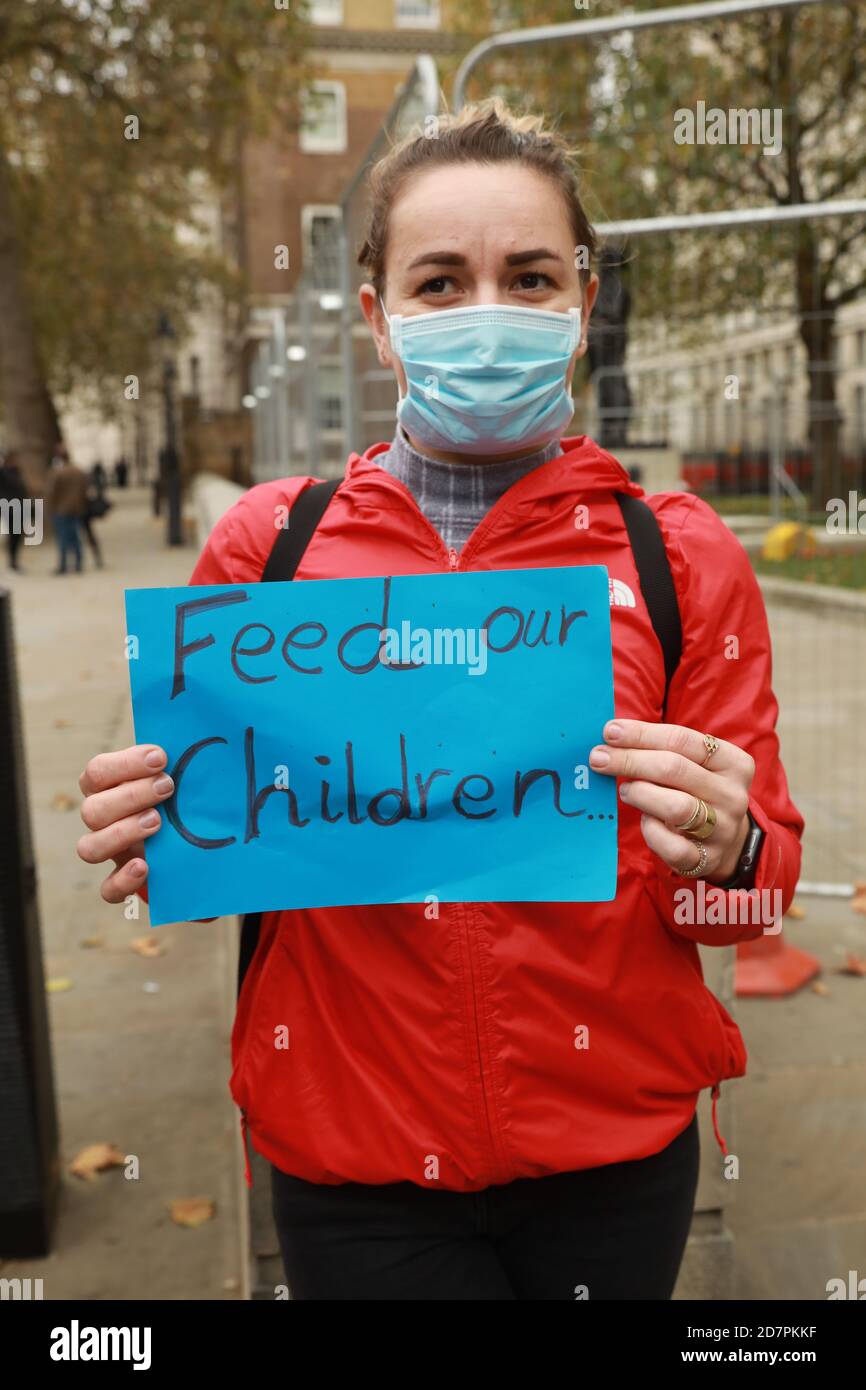 Foodparcels hi-res stock photography and images - Alamy