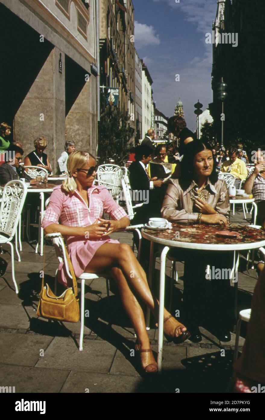 Munich's large and beautiful fussgangerzone (pedestrian zone) has ...