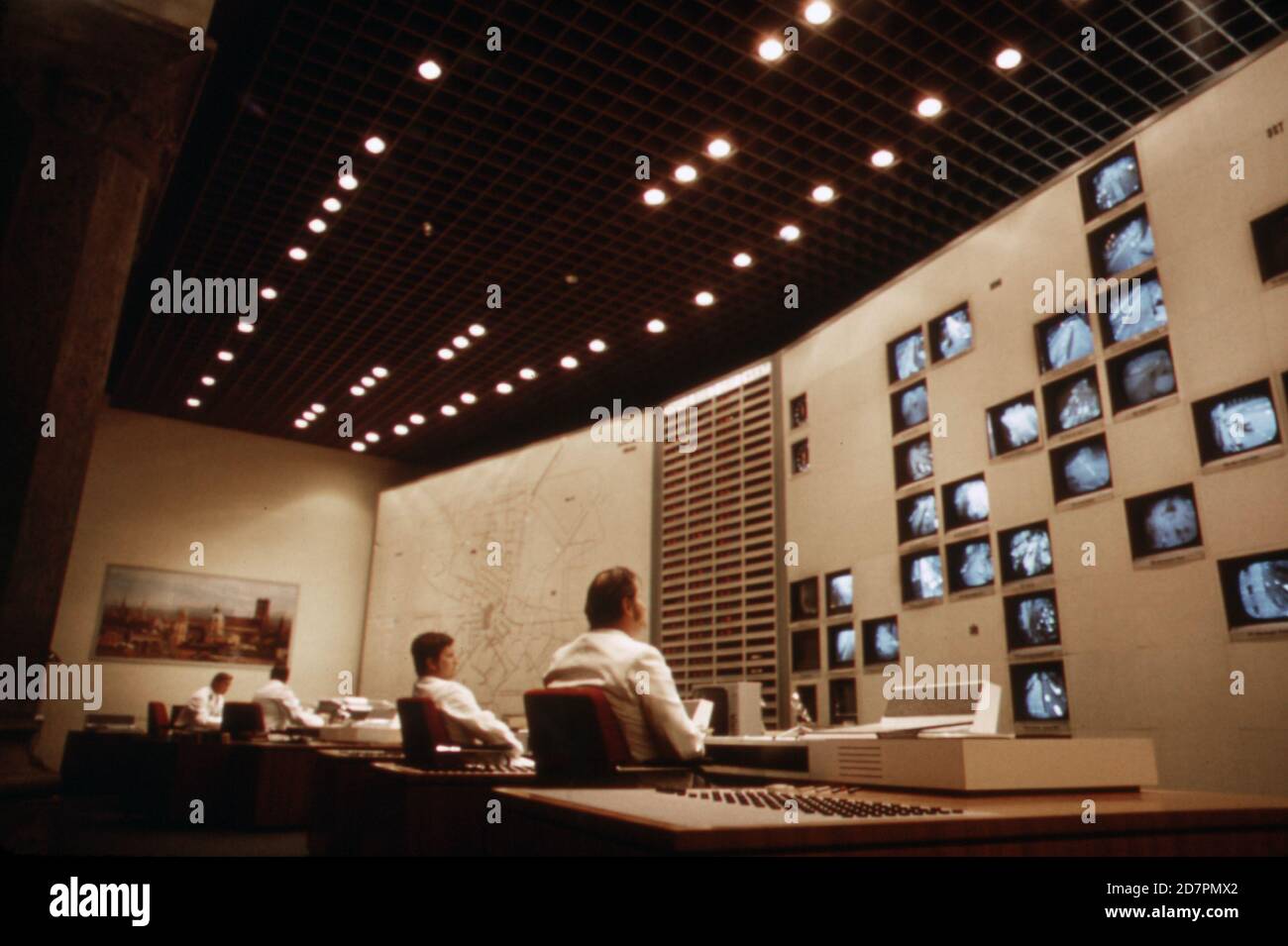 1970s tv remote hi-res stock photography and images - Alamy