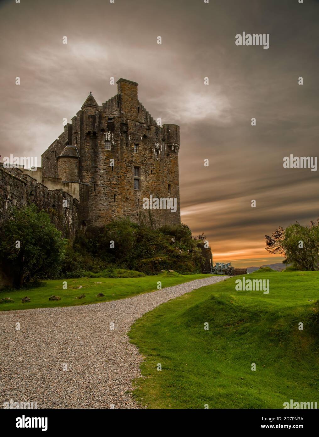 Medieval castle architecture hi-res stock photography and images - Alamy