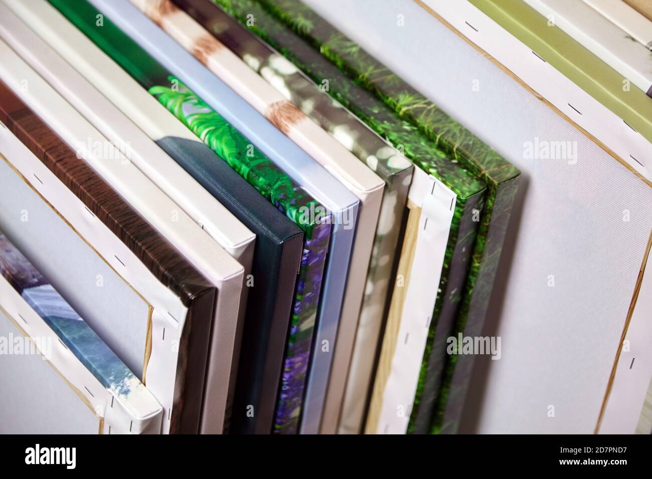 Mounting bars hi-res stock photography and images - Alamy