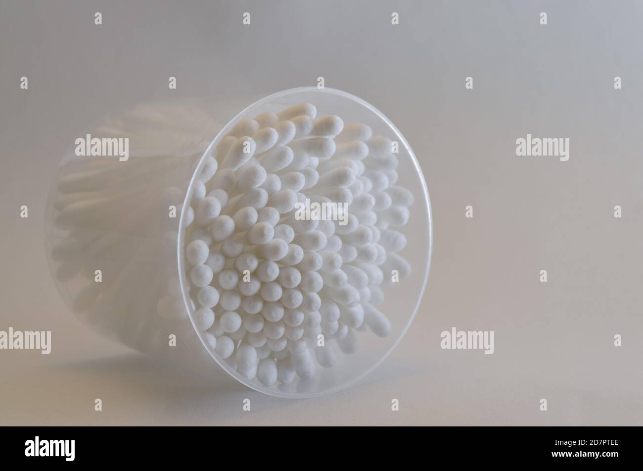 Qtips hi-res stock photography and images - Alamy