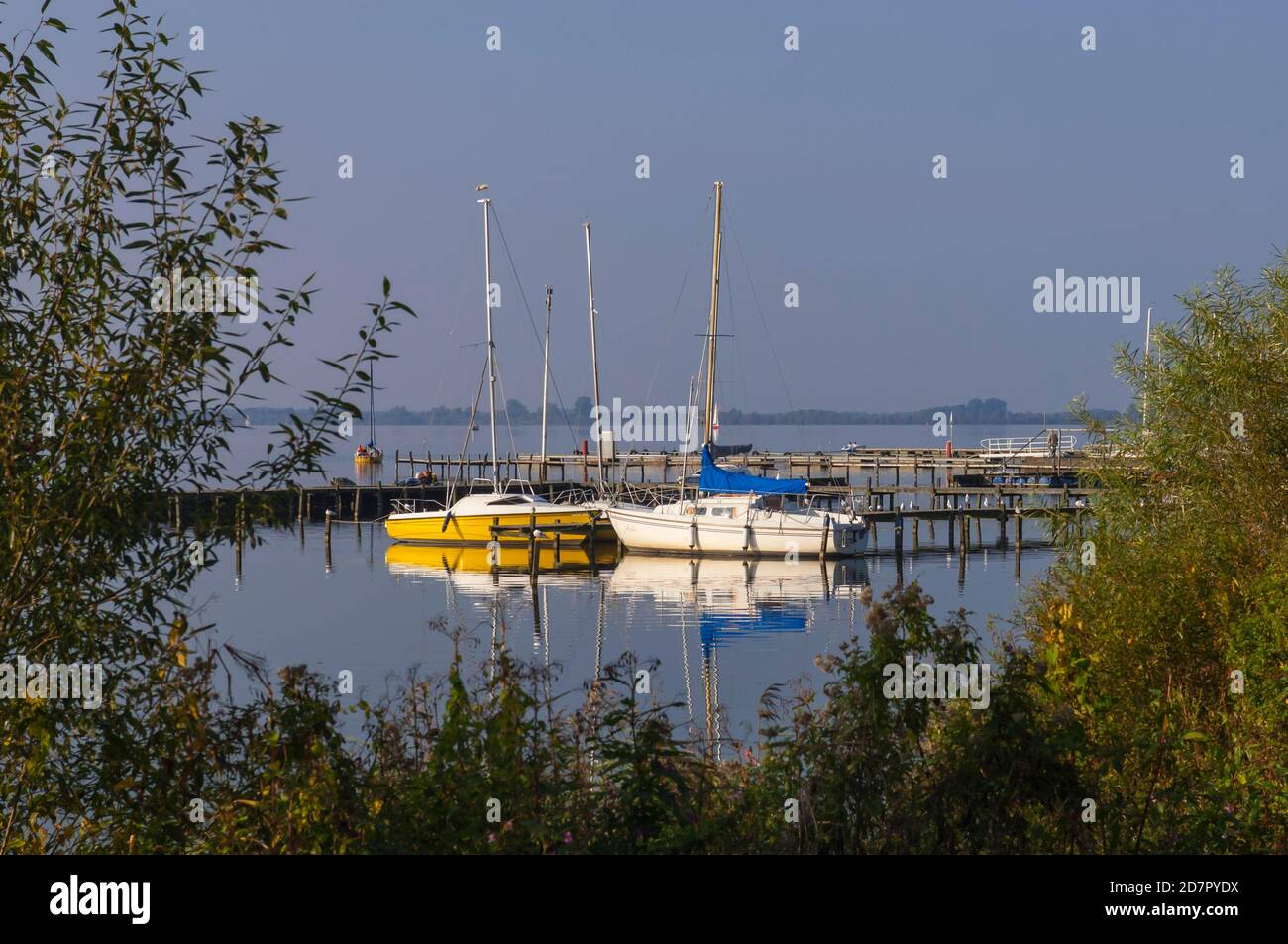 Lembruch harbour hi-res stock photography and images - Alamy