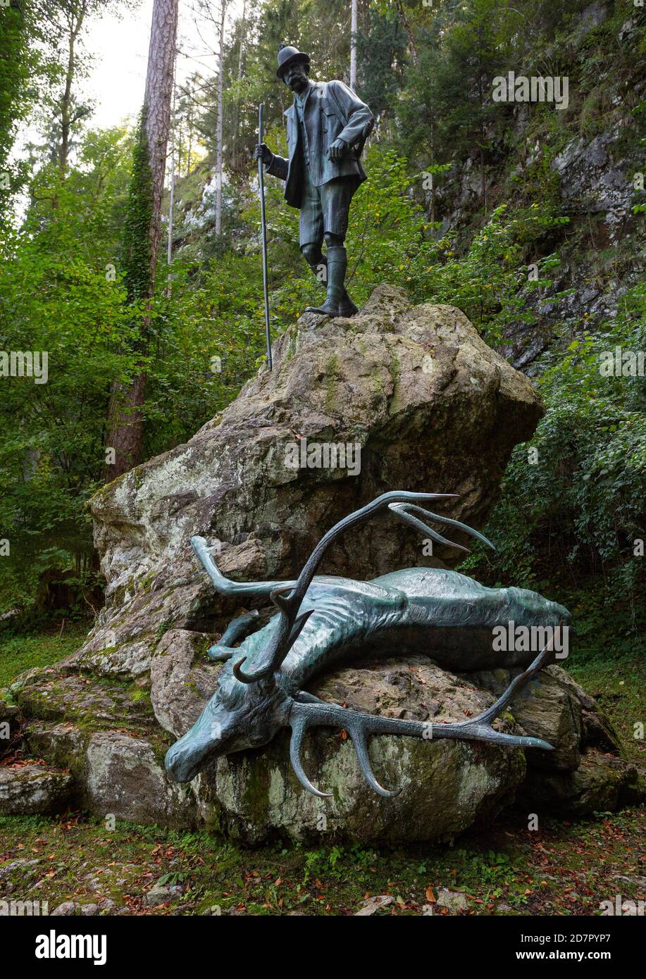 Kaiser hunting statue in kaltenbach hi-res stock photography and images ...