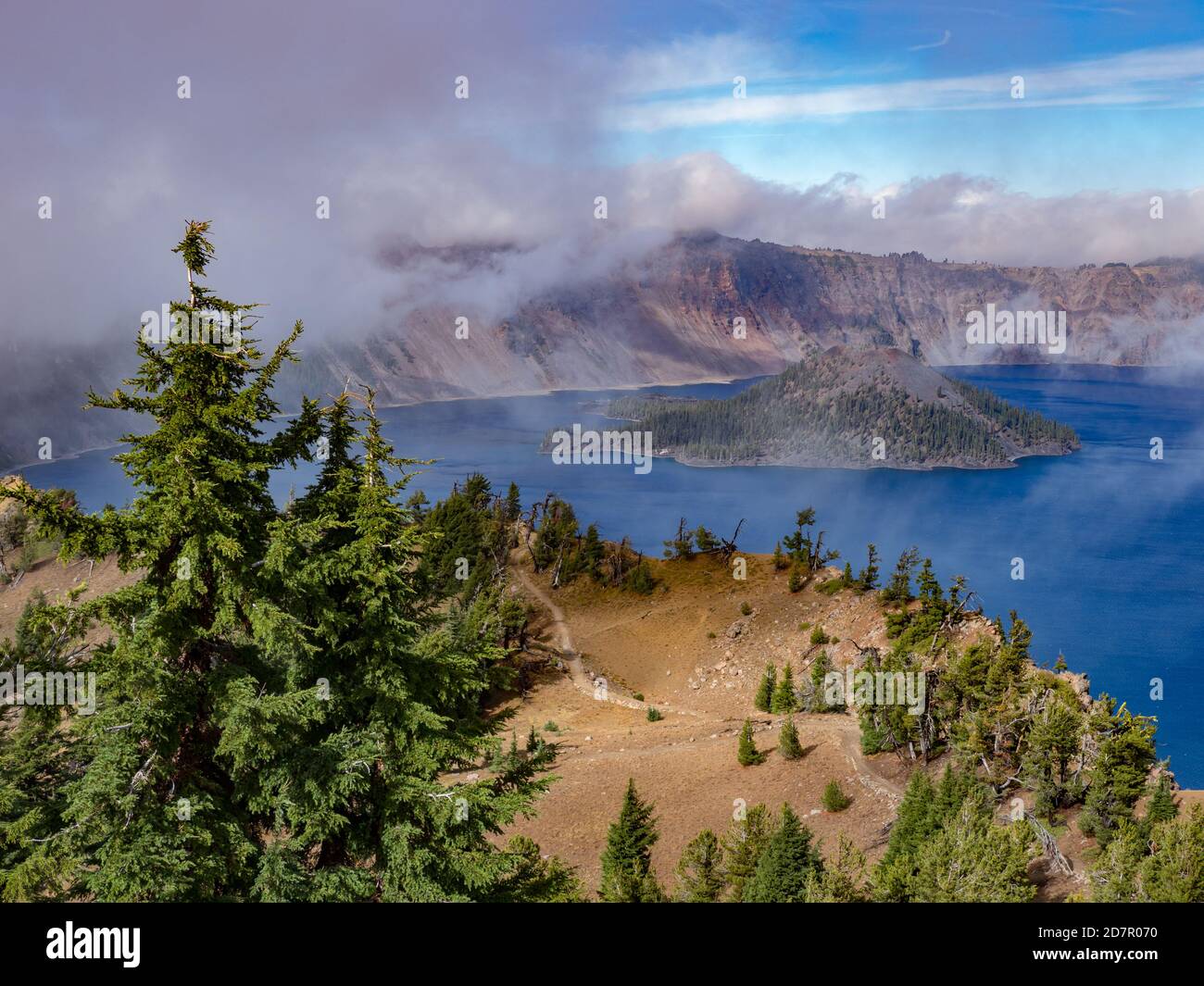 The stunning scenery at Crater Lake National Park, Oregon, USA Stock ...