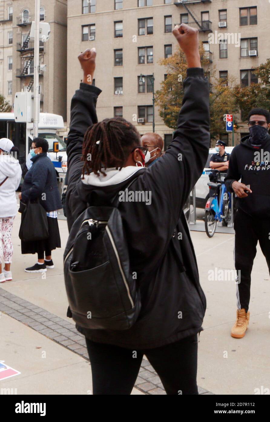 NEW YORK, NEW YORK: OCTOBER 24, 2020- Early Voting opens in New York ...