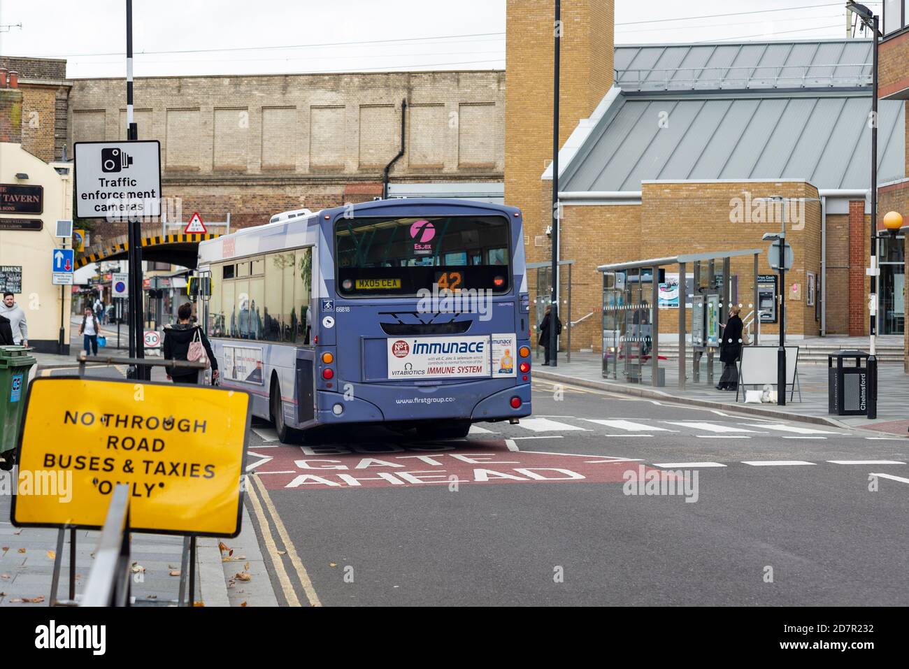 Bus lane cameras hi-res stock photography and images - Alamy