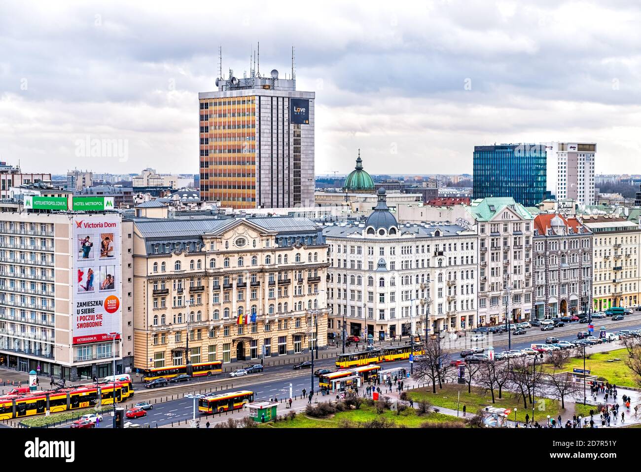 Signs on buildings hi-res stock photography and images - Alamy