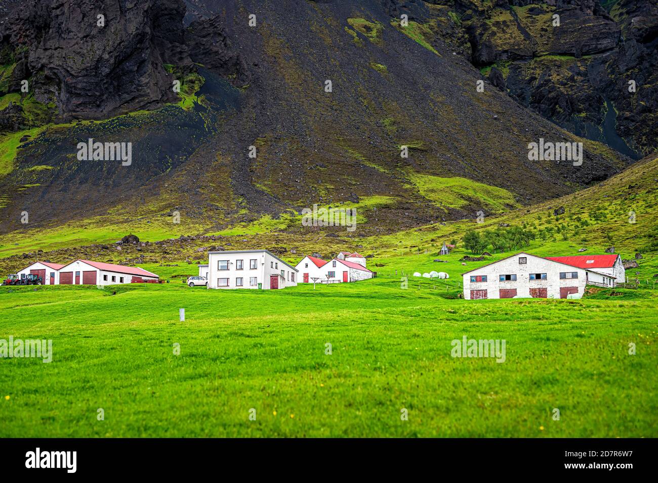Turf farmhouse iceland hi-res stock photography and images - Alamy
