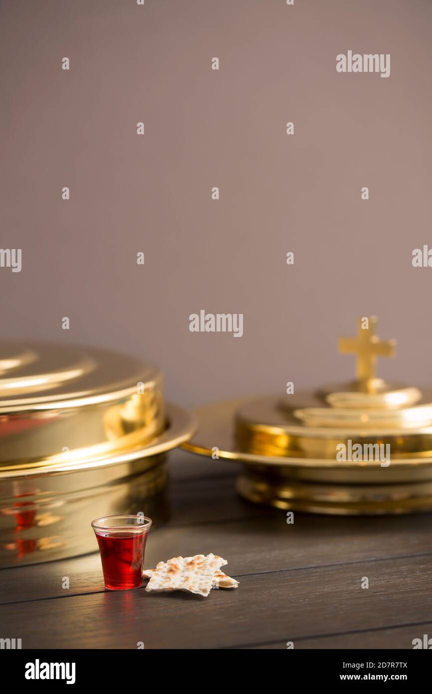 Christian Communion Cup and Bread Stock Photo - Alamy