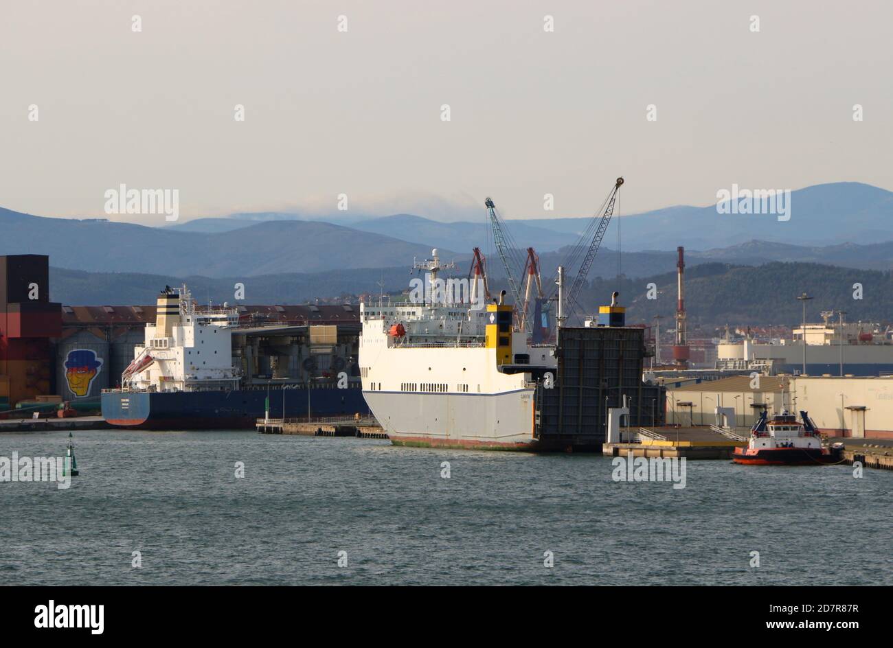 Ro Ro Cargo Ship High Resolution Stock Photography and Images - Alamy
