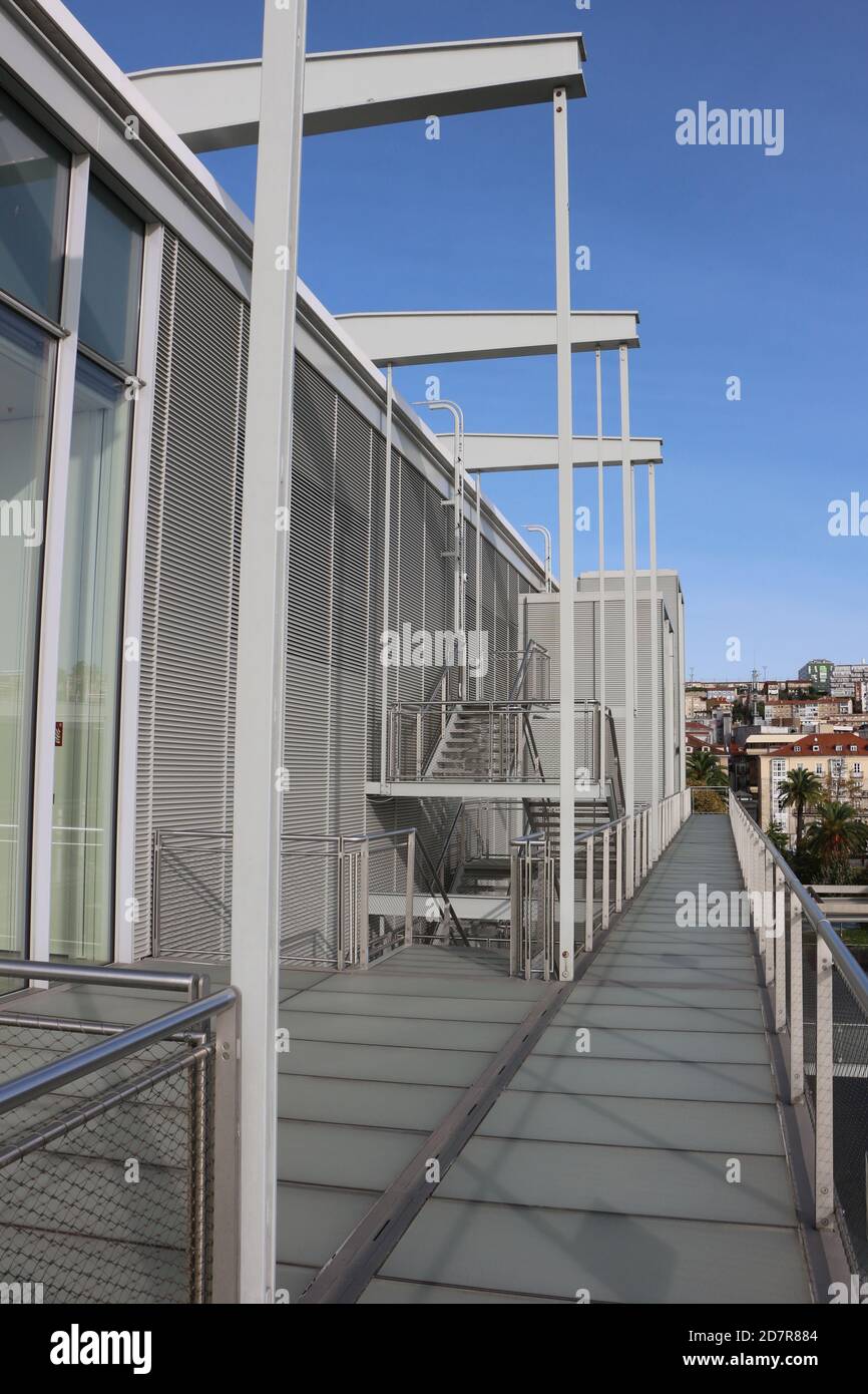 Centro Botin Botin Centre Arts Centre designed by Renzo Piano and ...