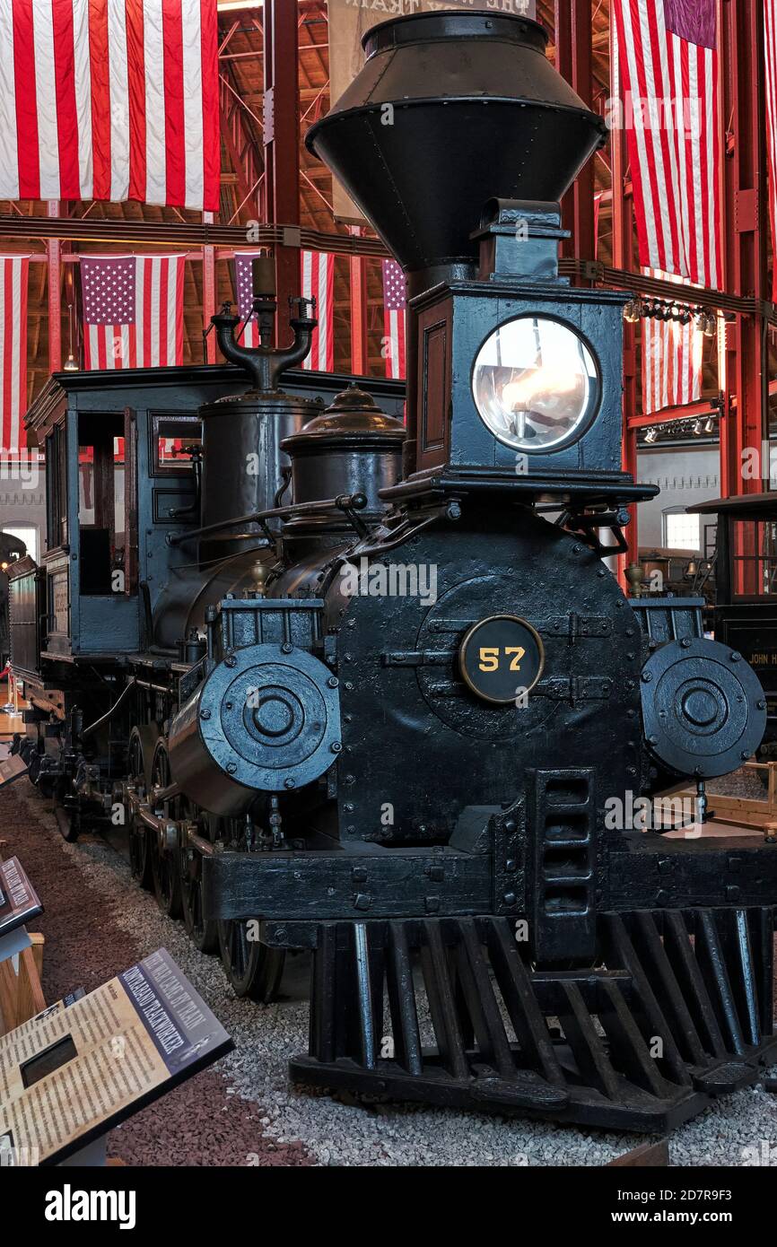 B&o railroad museum roundhouse hi-res stock photography and images - Alamy