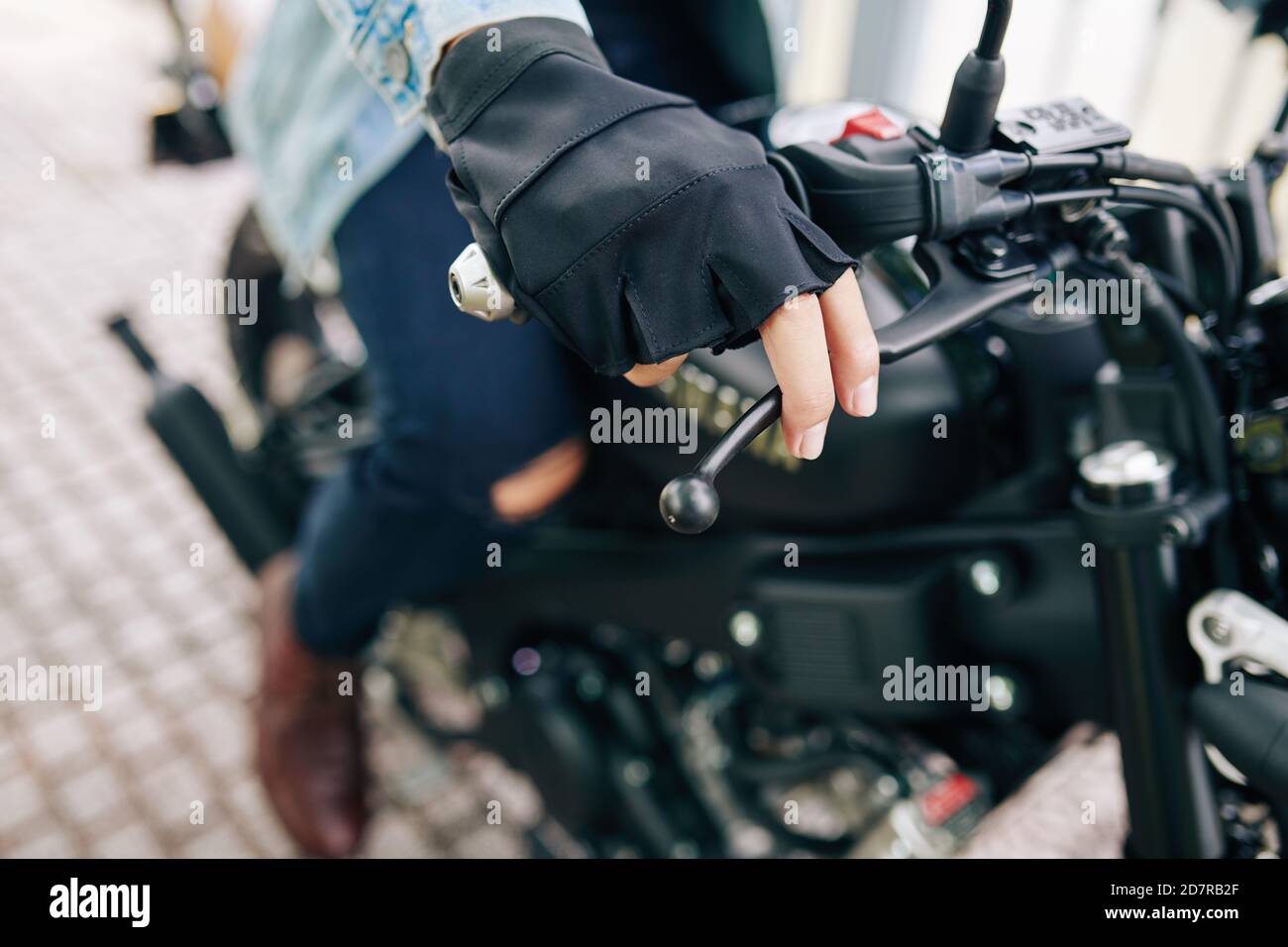 Close up of handlebar grip hi-res stock photography and images - Alamy