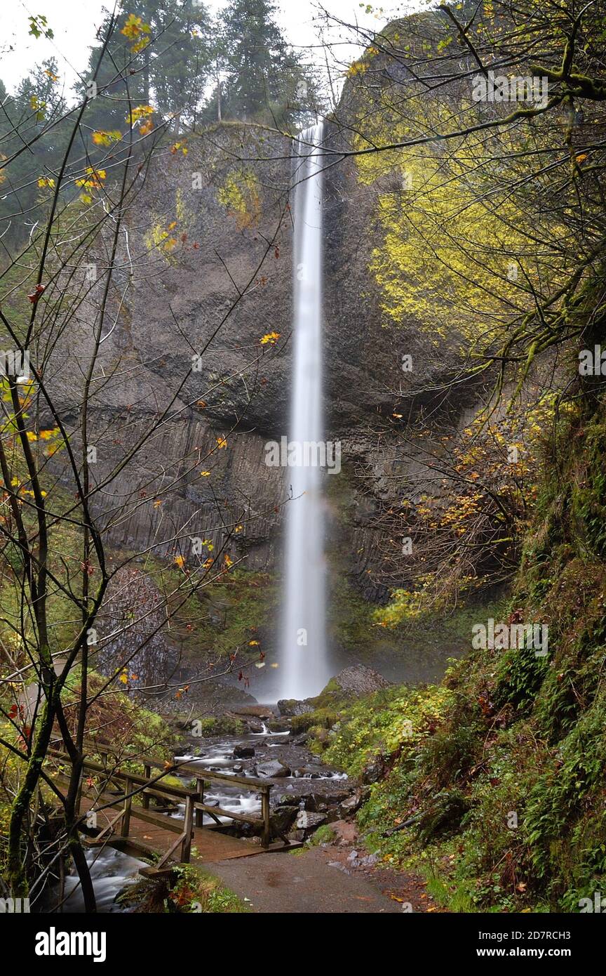 Latourell bridge hi-res stock photography and images - Alamy