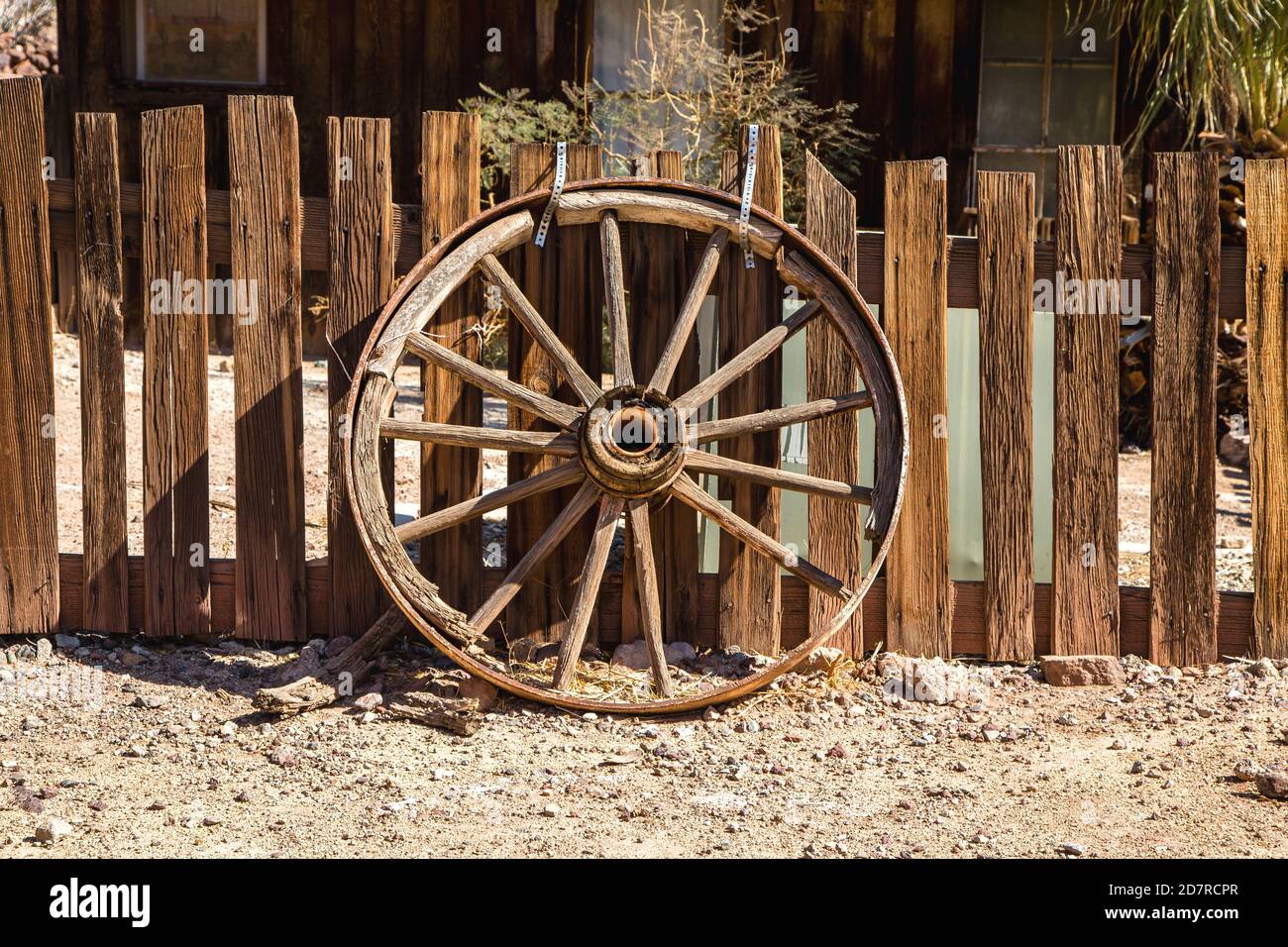Cart wheel style hi-res stock photography and images - Alamy