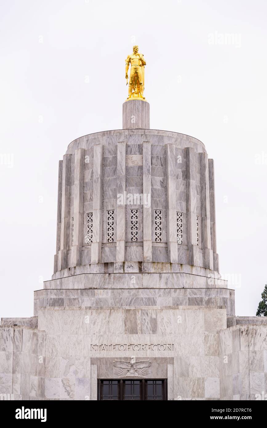 Oregon State Capitol Building Stock Photo - Alamy