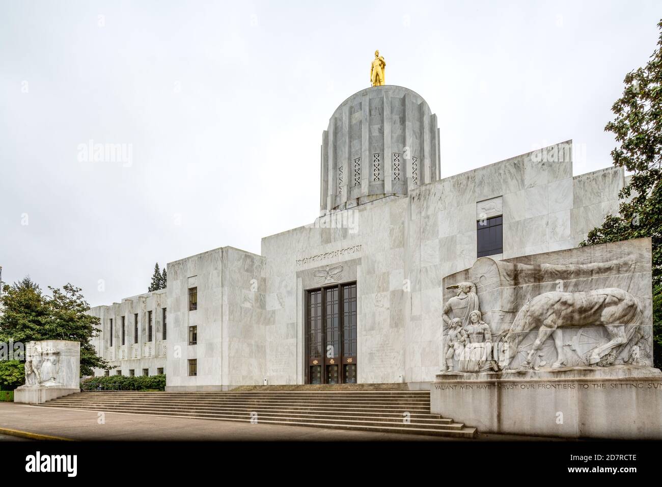 Oregon state capitol hi-res stock photography and images - Alamy