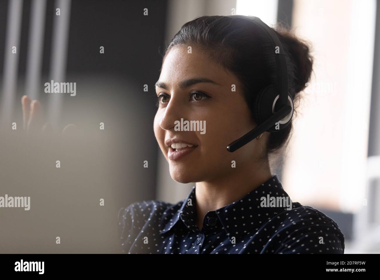 Indian call center hi-res stock photography and images - Alamy