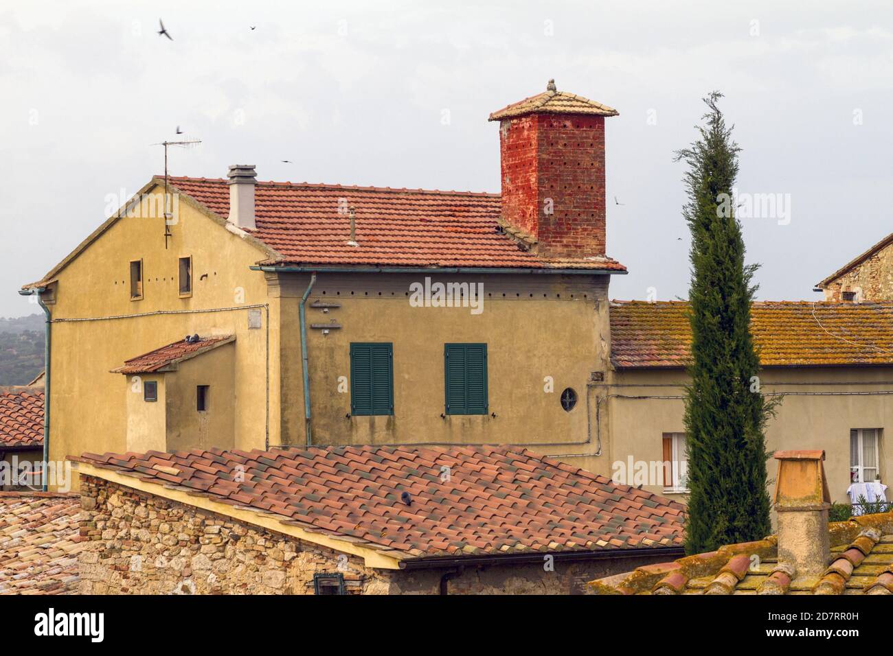Weathered red roofs of Magliano in Toscana, Italy Stock Photo - Alamy
