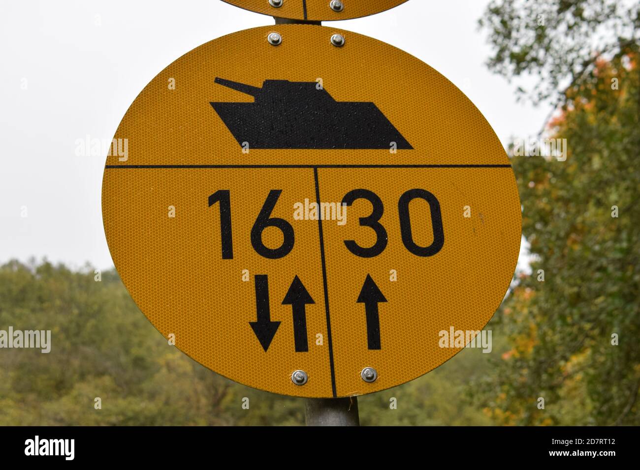 weight allowance sign at a bridge Stock Photo - Alamy