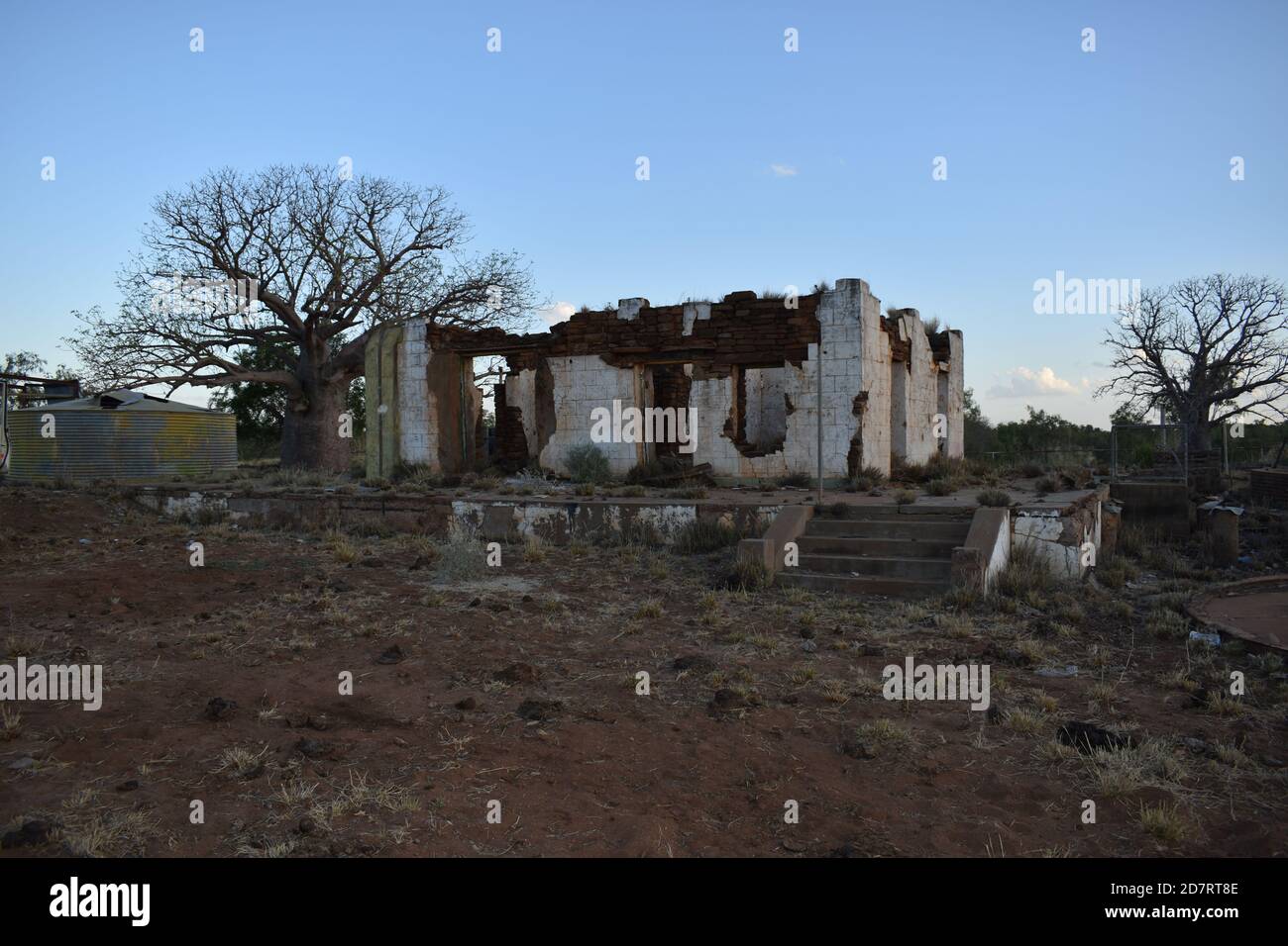 Old Noonkanbah Station Stock Photo - Alamy