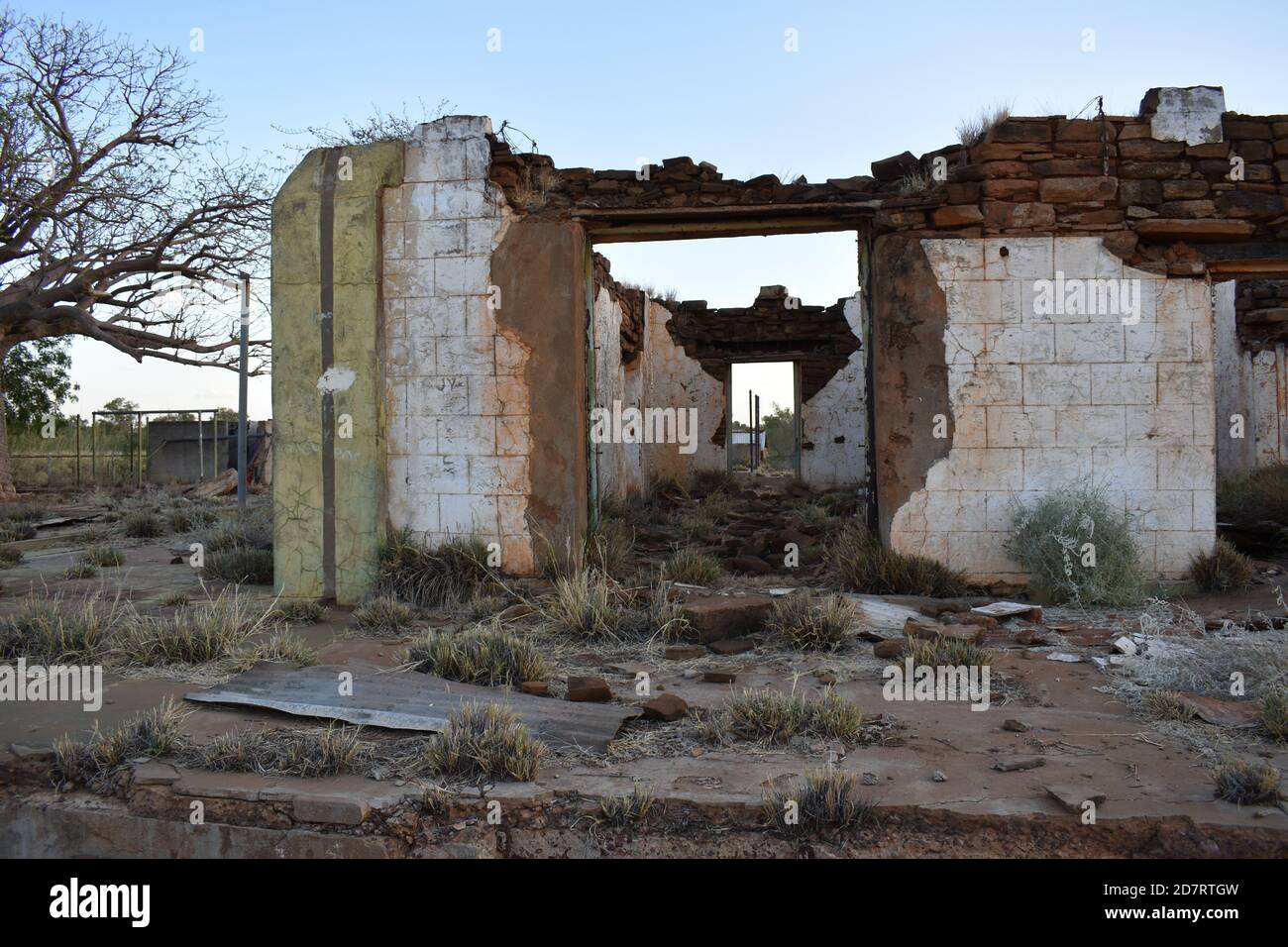 Old Noonkanbah Station Stock Photo - Alamy