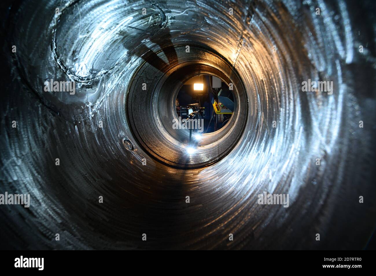 Automatic welding machine in an industrial plant Stock Photo - Alamy