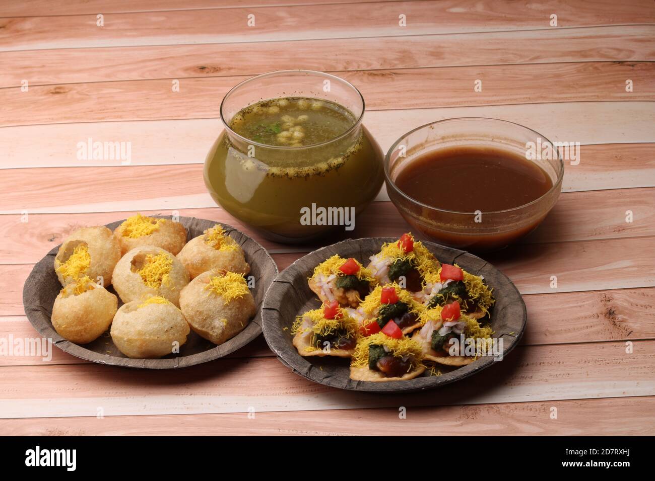 Bombay chat food golgappa/panipuri and sev-poori Stock Photo - Alamy