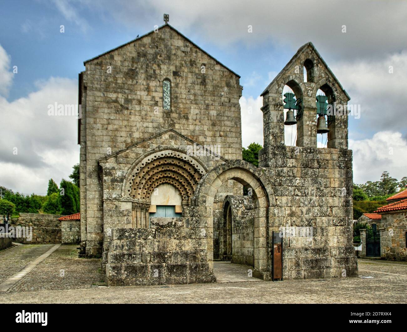 Antique romanesque hi-res stock photography and images - Alamy