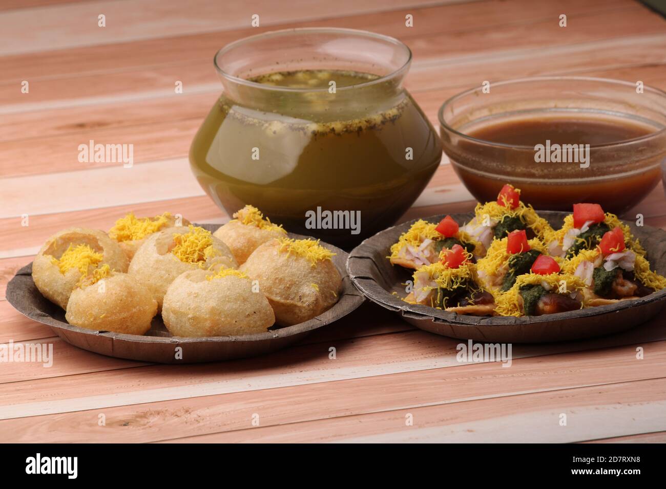 Bombay chat food golgappa/panipuri and sev-poori Stock Photo - Alamy