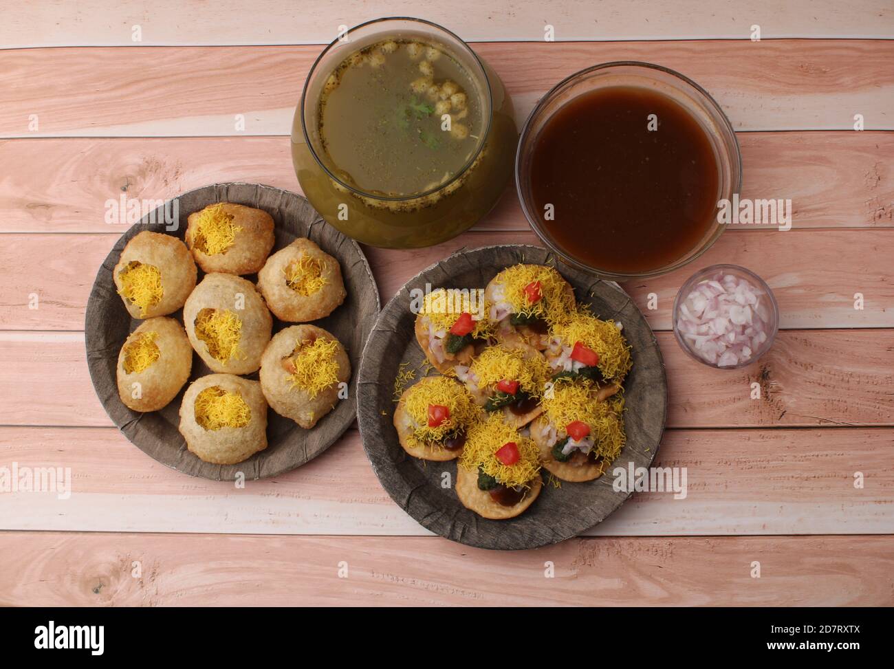 Bombay chat food golgappa/panipuri and sev-poori Stock Photo - Alamy