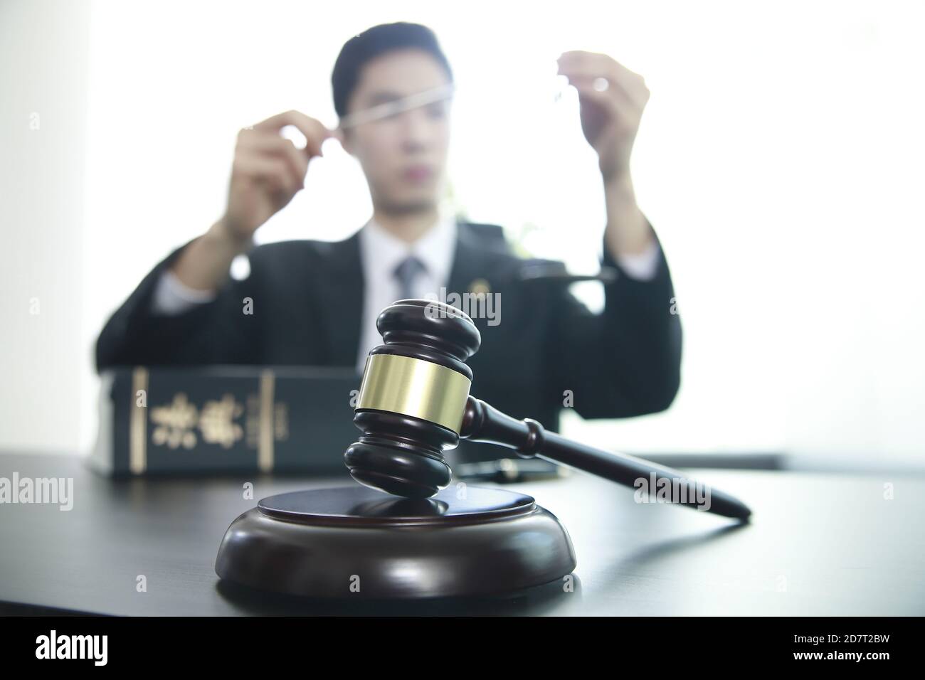Law suit hi-res stock photography and images - Alamy