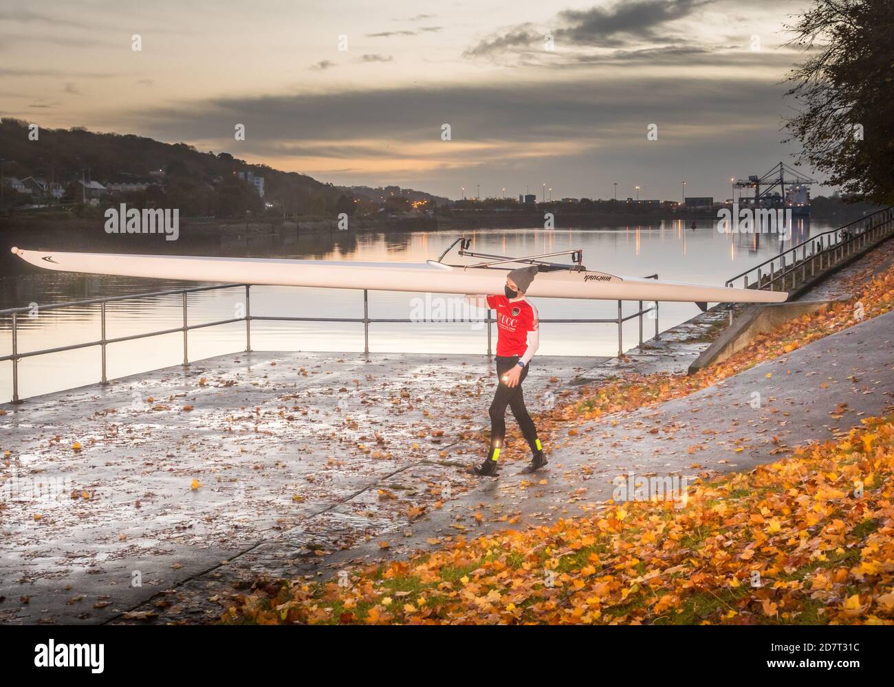 River slipway hi-res stock photography and images - Alamy