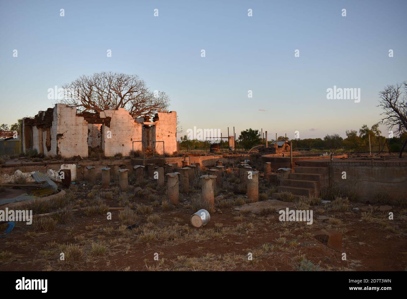 Old Noonkanbah Station Stock Photo - Alamy