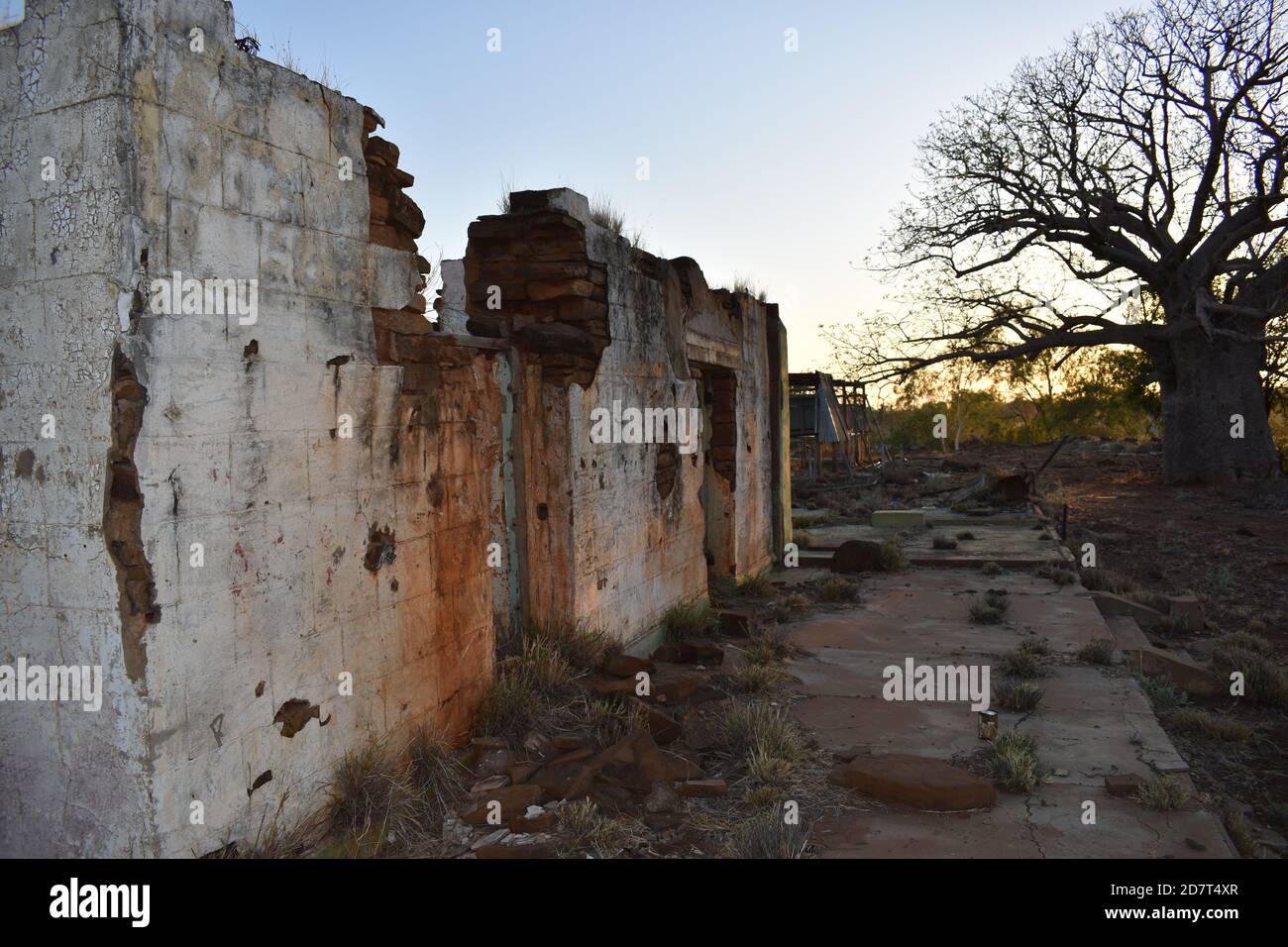 Noonkanbah station hi-res stock photography and images - Alamy